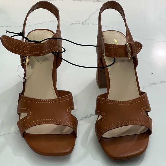 Liz Claiborne | Shoes | Liz Claiborne Memory Foam Candice Cognac ...